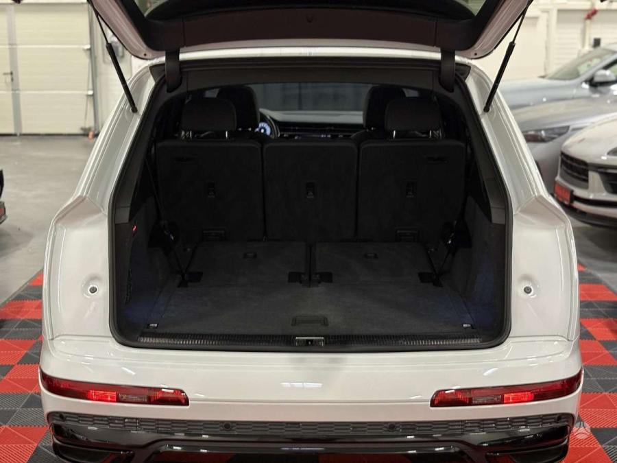 White Audi Q7 2021 in Vilnius, with an engine capacity of 3.00 L and mileage of 71 thousand km for 38500 €, photo 35 on AUTOMOTO.COM.LV