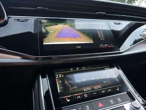 White Audi Q7 2021 in Utena, with an engine capacity of 3.00 L and mileage of 145 thousand km for 35500 €, photo 11 on AUTOMOTO.COM.LV