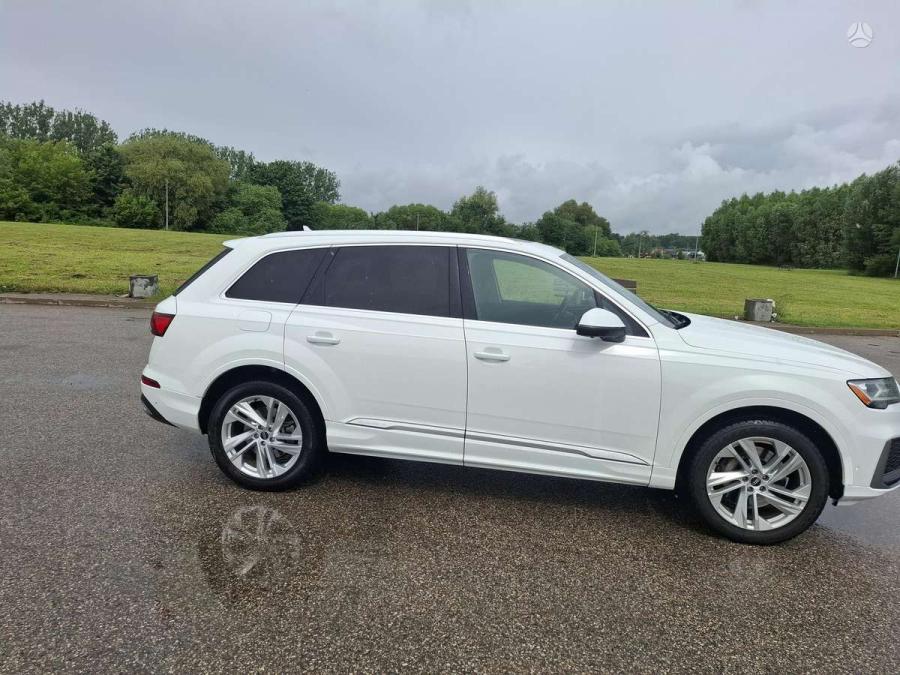 White Audi Q7 2021 in Jurbarkas, with an engine capacity of 3.00 L and mileage of 145 thousand km for 34000 €, photo 1 on AUTOMOTO.COM.LV