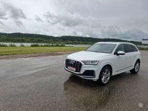 White Audi Q7 2021 in Jurbarkas, with an engine capacity of 3.00 L and mileage of 145 thousand km for 34000 €, photo 11 on AUTOMOTO.COM.LV