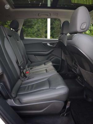 White Audi Q7 2021 in Vilnius, with an engine capacity of 3.00 L and mileage of 148 thousand km for 36000 €, photo 31 on AUTOMOTO.COM.LV