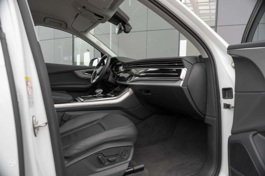 Balts Audi Q7 2022 Viļņa, ar dzinēja tilpumu 2.97 L un nobraukumu 61 tūkst. km par 44500 €, foto 16 vietnē AUTOMOTO.COM.LV