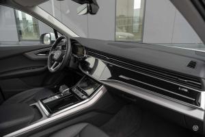 Balts Audi Q7 2022 Viļņa, ar dzinēja tilpumu 2.97 L un nobraukumu 61 tūkst. km par 43500 €, foto 15 vietnē AUTOMOTO.COM.LV