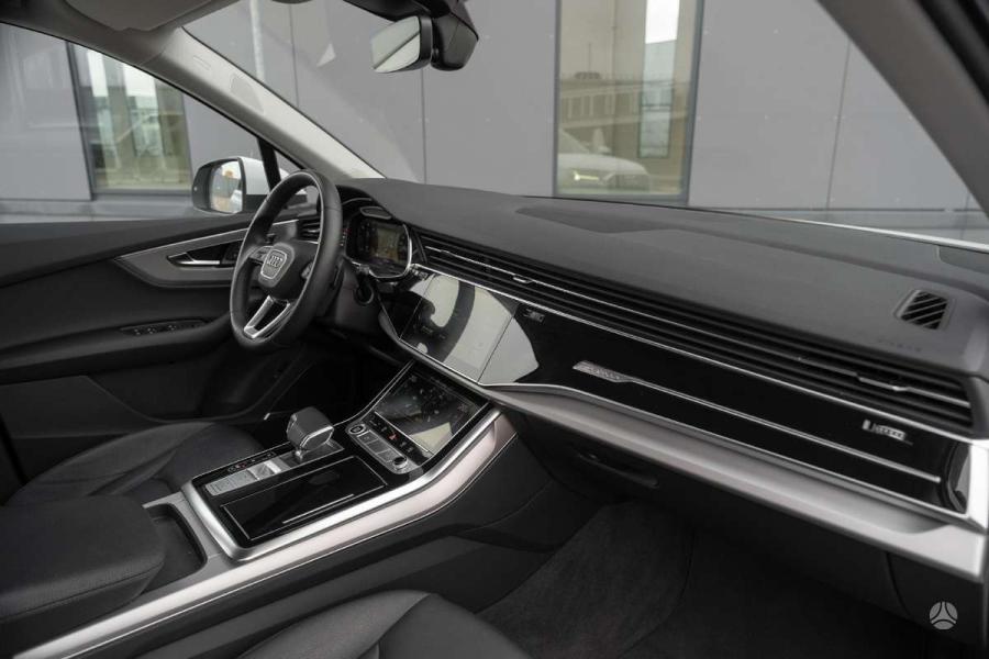 Balts Audi Q7 2022 Viļņa, ar dzinēja tilpumu 2.97 L un nobraukumu 61 tūkst. km par 43500 €, foto 15 vietnē AUTOMOTO.COM.LV