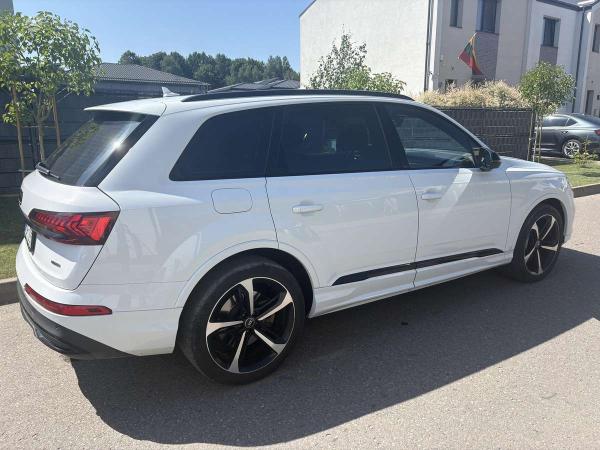 Balts Audi Q7 2022 Viļņa, ar dzinēja tilpumu 3.00 L un nobraukumu 81 tūkst. km par 50000 €, foto 4 vietnē AUTOMOTO.COM.LV