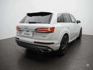 White Audi Q7 2022 in Vilnius, with an engine capacity of 3.00 L and mileage of 143 thousand km for 43900 €, photo 5 on AUTOMOTO.COM.LV
