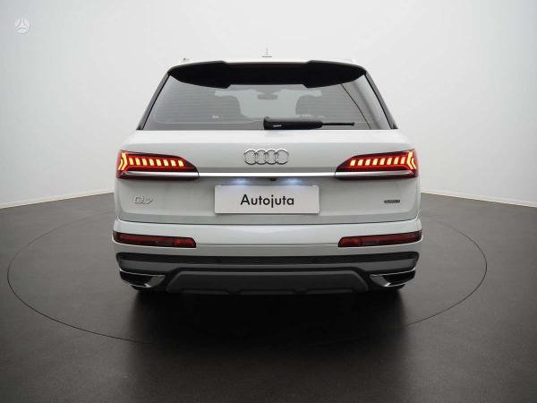 Balts Audi Q7 2022 Viļņa, ar dzinēja tilpumu 3.00 L un nobraukumu 143 tūkst. km par 43900 €, foto 5 vietnē AUTOMOTO.COM.LV