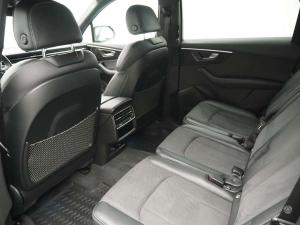 White Audi Q7 2022 in Vilnius, with an engine capacity of 3.00 L and mileage of 143 thousand km for 43900 €, photo 15 on AUTOMOTO.COM.LV