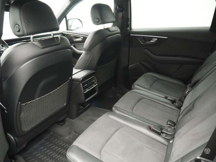 White Audi Q7 2022 in Vilnius, with an engine capacity of 3.00 L and mileage of 143 thousand km for 43900 €, photo 15 on AUTOMOTO.COM.LV