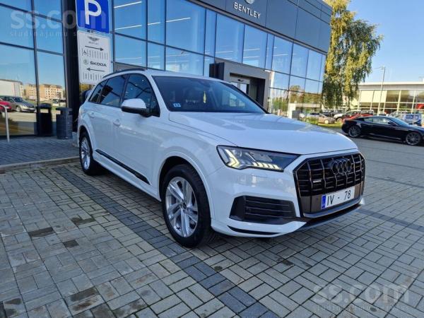 White Audi Q7 2023 in Riga, with an engine capacity of 3.00 L and mileage of 110 thousand km for 49900 €, photo 1 on AUTOMOTO.COM.LV