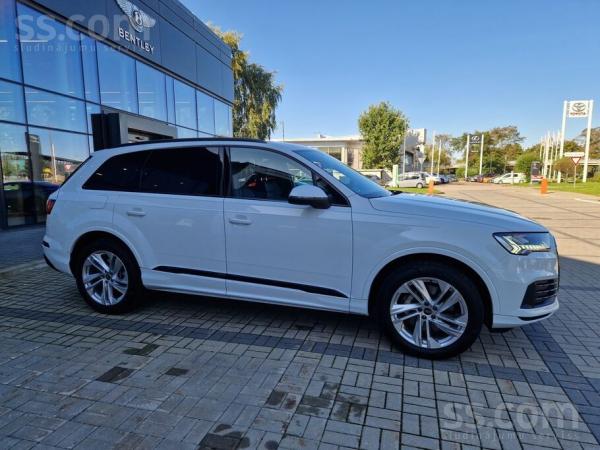 White Audi Q7 2023 in Riga, with an engine capacity of 3.00 L and mileage of 110 thousand km for 49900 €, photo 2 on AUTOMOTO.COM.LV