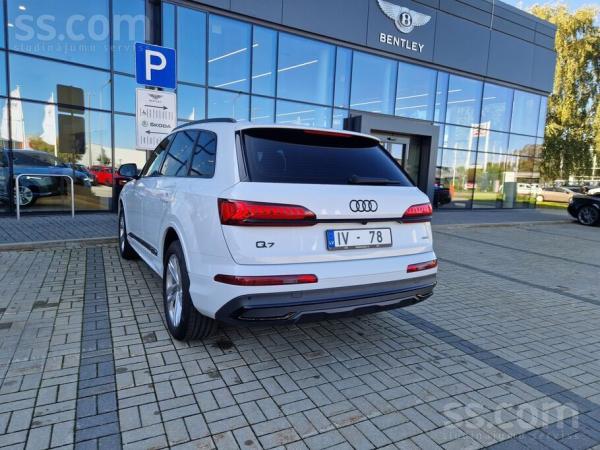 White Audi Q7 2023 in Riga, with an engine capacity of 3.00 L and mileage of 110 thousand km for 49900 €, photo 6 on AUTOMOTO.COM.LV