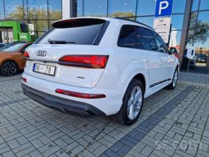 White Audi Q7 2023 in Riga, with an engine capacity of 3.00 L and mileage of 110 thousand km for 49900 €, photo 7 on AUTOMOTO.COM.LV