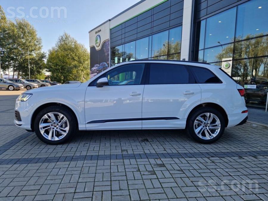 White Audi Q7 2023 in Riga, with an engine capacity of 3.00 L and mileage of 110 thousand km for 49900 €, photo 8 on AUTOMOTO.COM.LV
