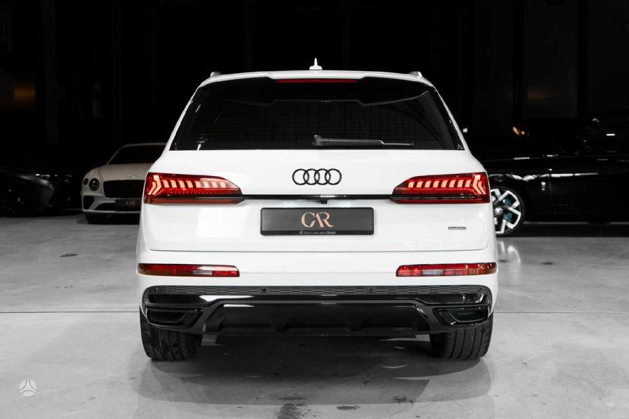 White Audi Q7 2023 in Riga, with an engine capacity of 2.97 L and mileage of 60 thousand km for 54400 €, photo 5 on AUTOMOTO.COM.LV