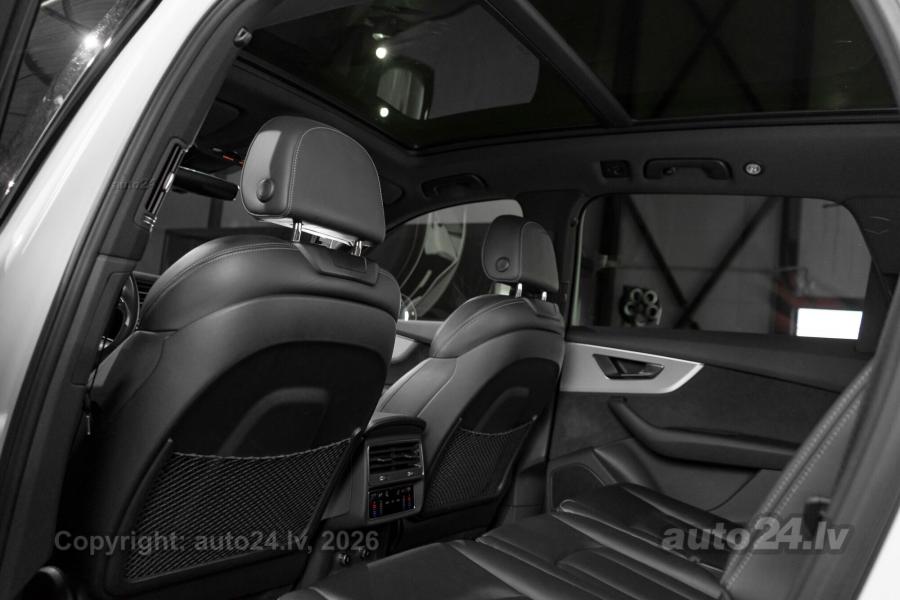 Белый Ауди Ку 7 2023 в Рига, объемом двигателя 3.00 л и пробегом 60 тыс. км за 50000 €, фото 15 на AUTOMOTO.COM.LV