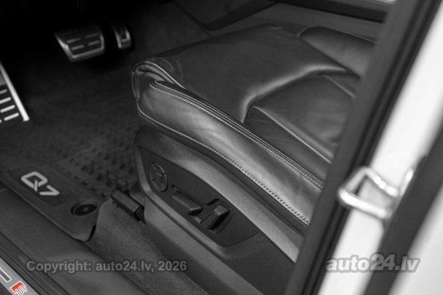 Белый Ауди Ку 7 2023 в Рига, объемом двигателя 3.00 л и пробегом 60 тыс. км за 50000 €, фото 21 на AUTOMOTO.COM.LV