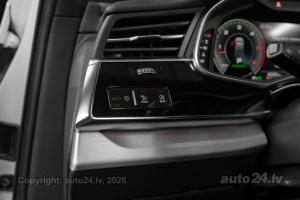Белый Ауди Ку 7 2023 в Рига, объемом двигателя 3.00 л и пробегом 60 тыс. км за 50000 €, фото 22 на AUTOMOTO.COM.LV