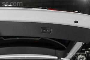 White Audi Q7 2023 in Riga, with an engine capacity of 3.00 L and mileage of 60 thousand km for 50000 €, photo 16 on AUTOMOTO.COM.LV