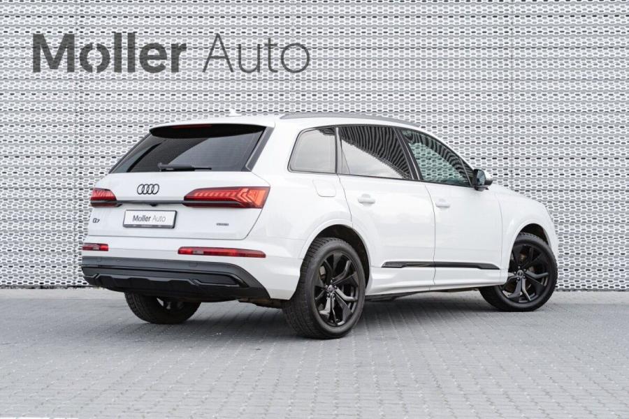 White Audi Q7 2023 in Marupe, with an engine capacity of 3.00 L and mileage of 117 thousand km for 43900 €, photo 5 on AUTOMOTO.COM.LV