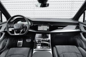 White Audi Q7 2023 in Marupe, with an engine capacity of 3.00 L and mileage of 117 thousand km for 43900 €, photo 7 on AUTOMOTO.COM.LV