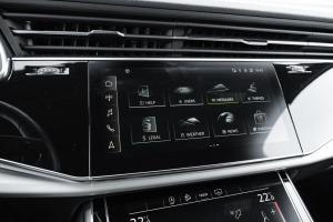 White Audi Q7 2023 in Marupe, with an engine capacity of 3.00 L and mileage of 117 thousand km for 43900 €, photo 24 on AUTOMOTO.COM.LV