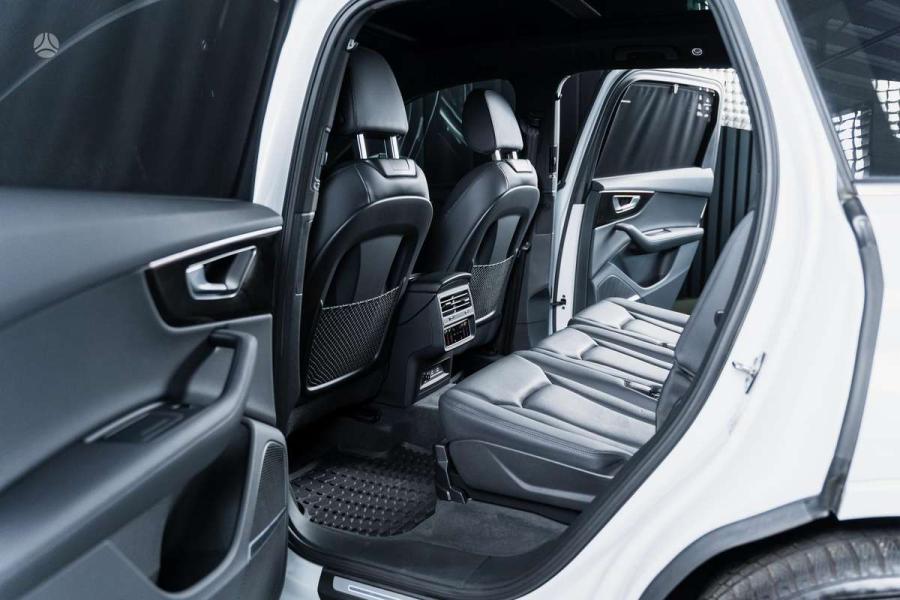 Balts Audi Q7 2023 Viļņa, ar dzinēja tilpumu 3.00 L un nobraukumu 3 tūkst. km par 48999 €, foto 32 vietnē AUTOMOTO.COM.LV