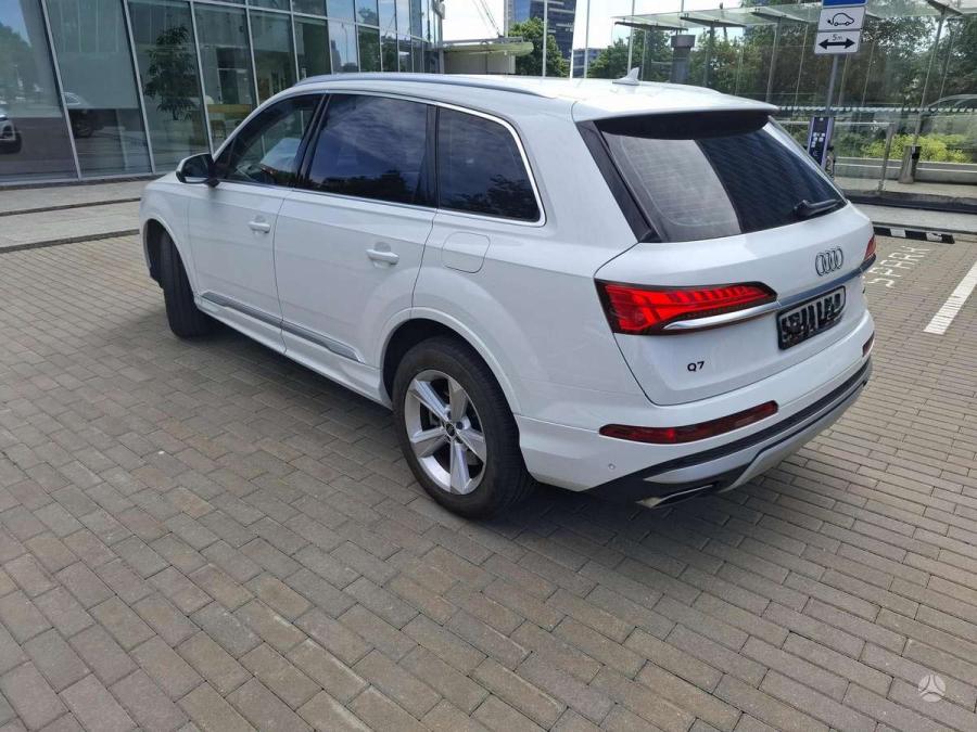 Balts Audi Q7 2025 Viļņa, ar dzinēja tilpumu 3.00 L un nobraukumu 10 tūkst. km par 59000 €, foto 3 vietnē AUTOMOTO.COM.LV