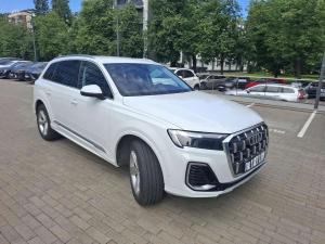 Balts Audi Q7 2025 Viļņa, ar dzinēja tilpumu 3.00 L un nobraukumu 10 tūkst. km par 59000 €, foto 4 vietnē AUTOMOTO.COM.LV