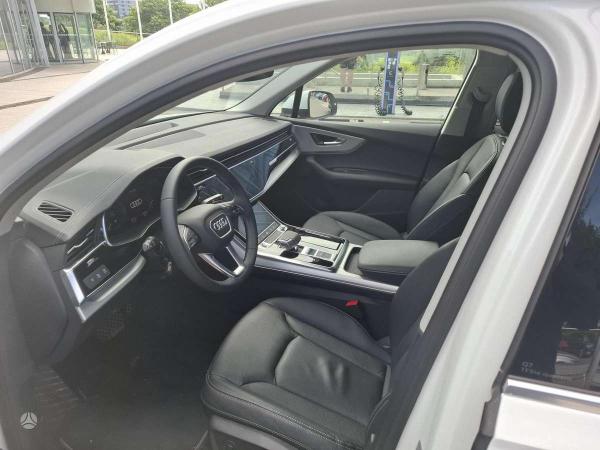 White Audi Q7 2025 in Vilnius, with an engine capacity of 3.00 L and mileage of 10 thousand km for 59000 €, photo 6 on AUTOMOTO.COM.LV