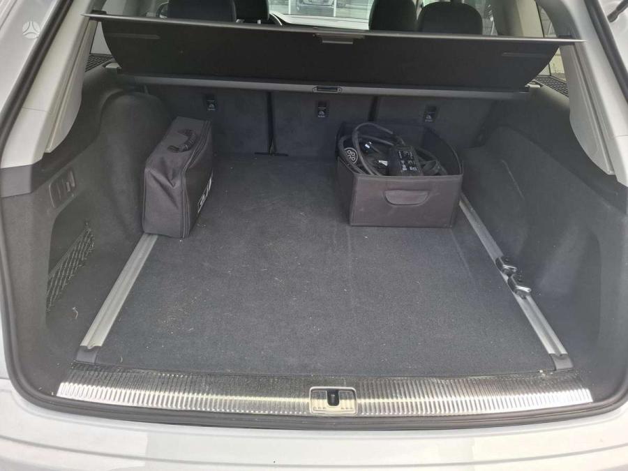 Balts Audi Q7 2025 Viļņa, ar dzinēja tilpumu 3.00 L un nobraukumu 10 tūkst. km par 59000 €, foto 8 vietnē AUTOMOTO.COM.LV