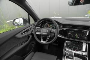 White Audi Q7 2026 in Vilnius, with an engine capacity of 3.00 L and mileage of 1000 thousand km for 84900 €, photo 23 on AUTOMOTO.COM.LV