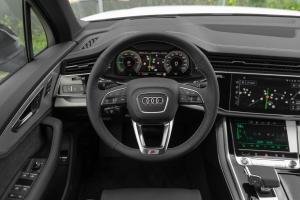 White Audi Q7 2026 in Vilnius, with an engine capacity of 3.00 L and mileage of 1000 thousand km for 84900 €, photo 24 on AUTOMOTO.COM.LV
