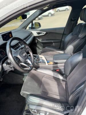 White Audi Q7 2016 in Riga, with an engine capacity of 3.00 L and mileage of 318 thousand km for 20300 €, photo 5 on AUTOMOTO.COM.LV