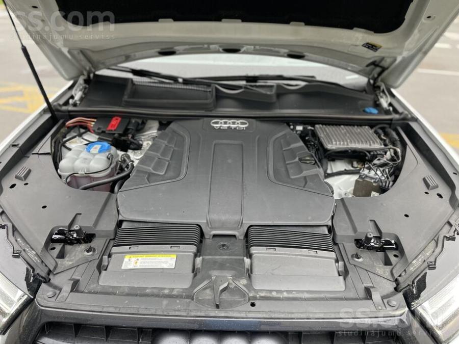 White Audi Q7 2016 in Riga, with an engine capacity of 3.00 L and mileage of 318 thousand km for 20300 €, photo 15 on AUTOMOTO.COM.LV