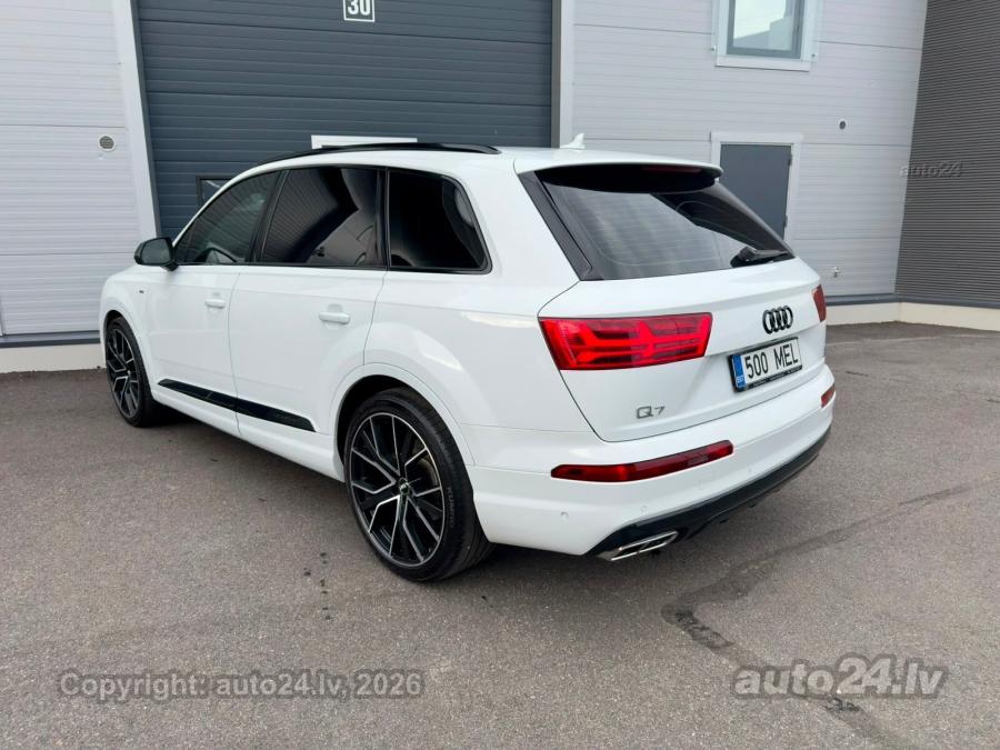 Balts Audi Q7 2017 Tallina, ar dzinēja tilpumu 3.00 L un nobraukumu 236 tūkst. km par 32200 €, foto 4 vietnē AUTOMOTO.COM.LV
