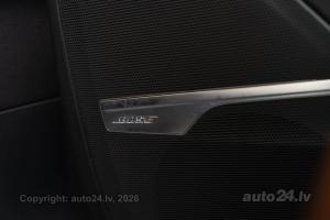 Balts Audi Q7 2018 Tallina, ar dzinēja tilpumu 3.00 L un nobraukumu 189 tūkst. km par 31890 €, foto 24 vietnē AUTOMOTO.COM.LV