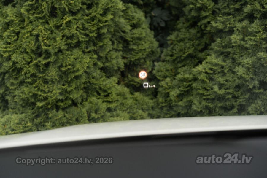 Balts Audi Q7 2018 Tallina, ar dzinēja tilpumu 3.00 L un nobraukumu 189 tūkst. km par 31890 €, foto 25 vietnē AUTOMOTO.COM.LV