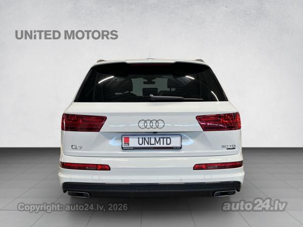 Balts Audi Q7 2019 Tallina, ar dzinēja tilpumu 3.00 L un nobraukumu 75 tūkst. km par 38900 €, foto 5 vietnē AUTOMOTO.COM.LV