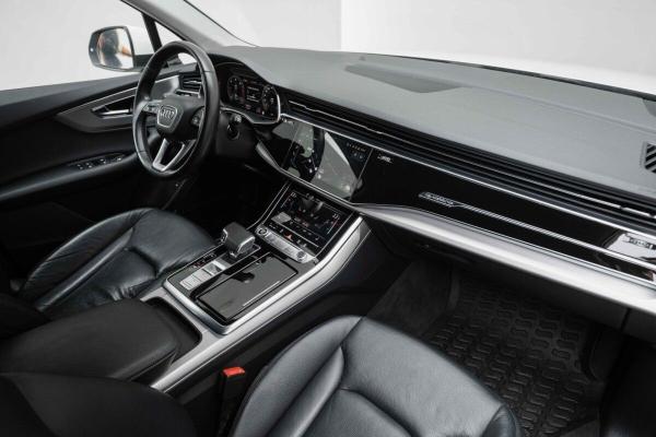 Balts Audi Q7 2020 Peetri, ar dzinēja tilpumu 3.00 L un nobraukumu 134 tūkst. km par 42750 €, foto 10 vietnē AUTOMOTO.COM.LV