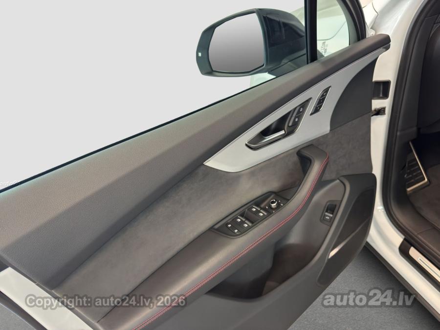 White Audi Q7 2024 in Tallinn, with an engine capacity of 3.00 L and mileage of 41 thousand km for 72900 €, photo 8 on AUTOMOTO.COM.LV