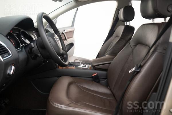 Yellow Audi Q7 2011 in Tallinn, with an engine capacity of 4.10 L and mileage of 270 thousand km for 12999 €, photo 7 on AUTOMOTO.COM.LV