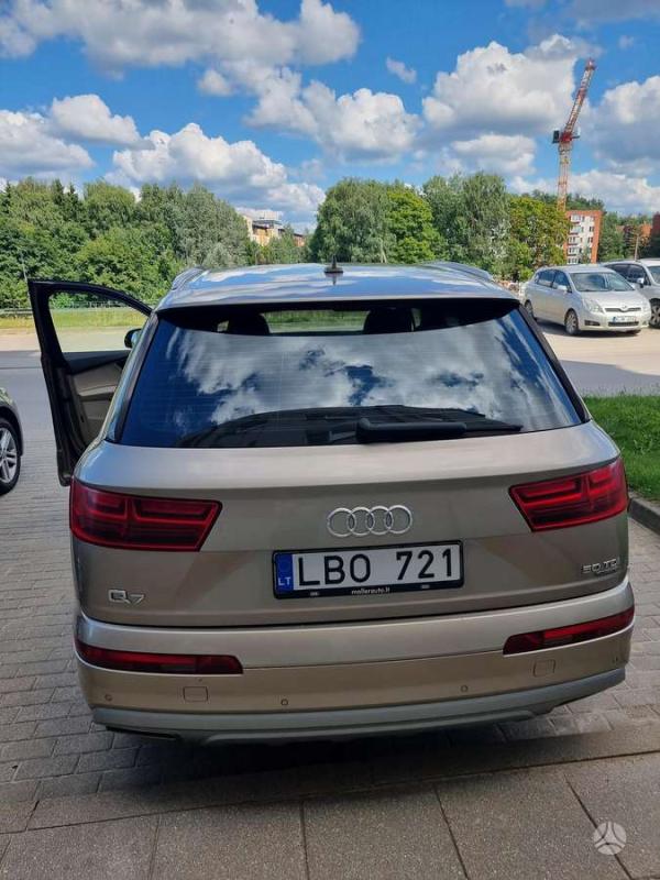 Желтый Ауди Ку 7 2019 в Вильнюс, объемом двигателя 3.00 л и пробегом 118 тыс. км за 34000 €, фото 8 на AUTOMOTO.COM.LV