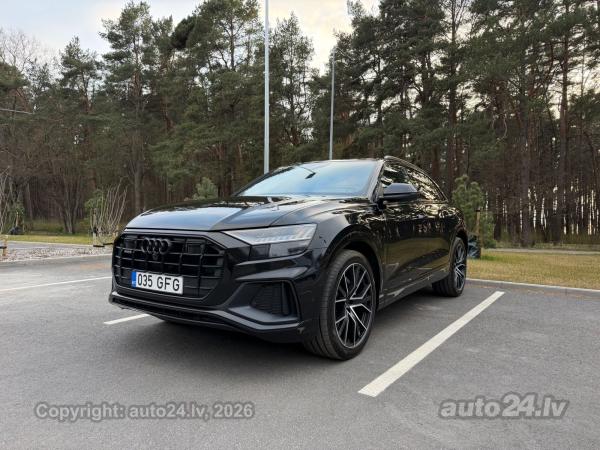 Black Audi Q8 2022 in Tallinn, with an engine capacity of 3.00 L and mileage of 122 thousand km for 51500 €, photo 2 on AUTOMOTO.COM.LV