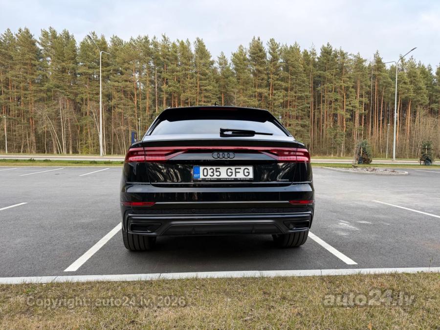 Black Audi Q8 2022 in Tallinn, with an engine capacity of 3.00 L and mileage of 122 thousand km for 51500 €, photo 7 on AUTOMOTO.COM.LV