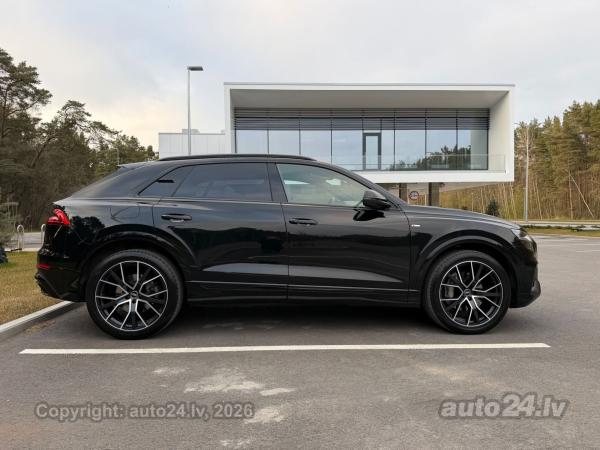 Black Audi Q8 2022 in Tallinn, with an engine capacity of 3.00 L and mileage of 122 thousand km for 51500 €, photo 7 on AUTOMOTO.COM.LV