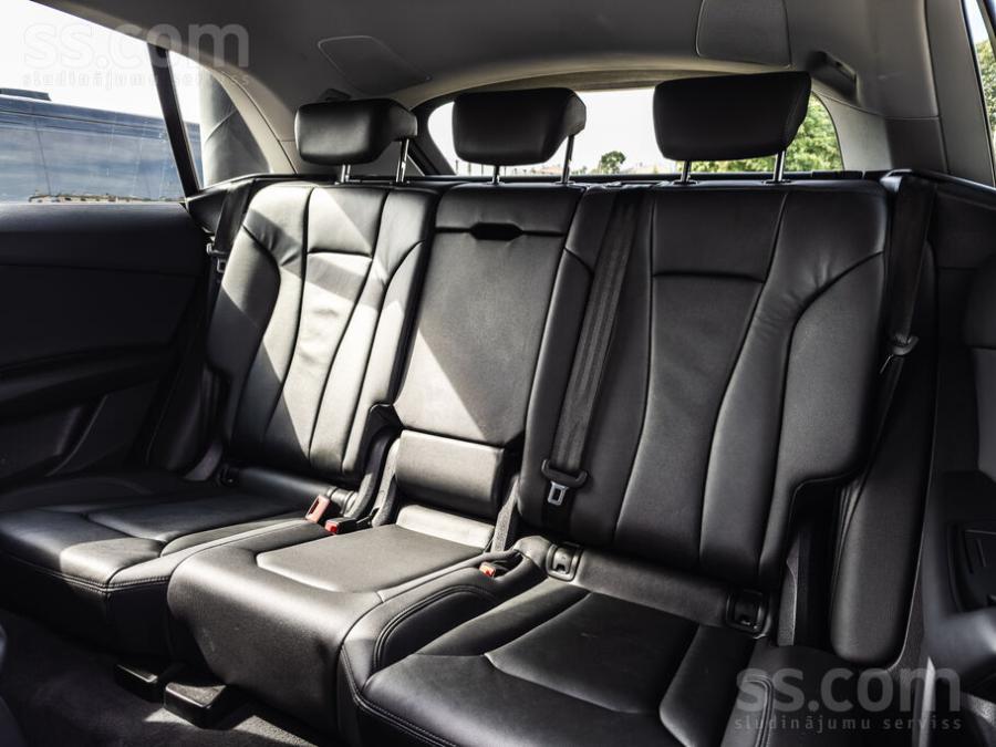 Black Audi Q8 2023 in Riga, with an engine capacity of 3.00 L and mileage of 70 thousand km for 54900 €, photo 15 on AUTOMOTO.COM.LV