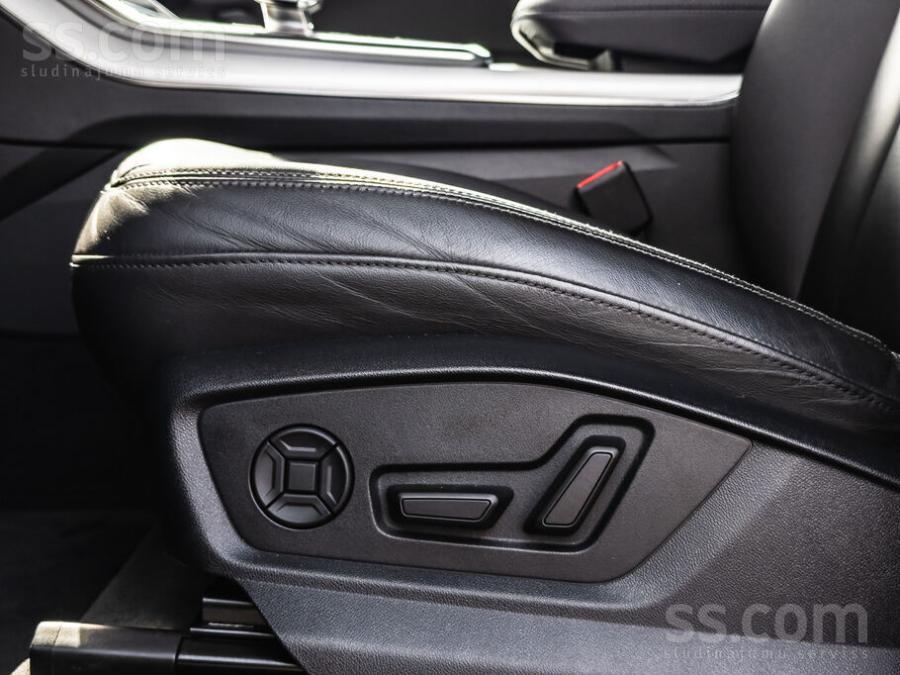 Black Audi Q8 2023 in Riga, with an engine capacity of 3.00 L and mileage of 70 thousand km for 54900 €, photo 19 on AUTOMOTO.COM.LV