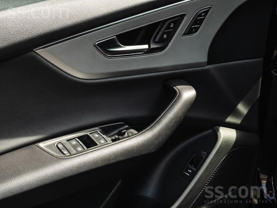 Black Audi Q8 2023 in Riga, with an engine capacity of 3.00 L and mileage of 70 thousand km for 54900 €, photo 21 on AUTOMOTO.COM.LV