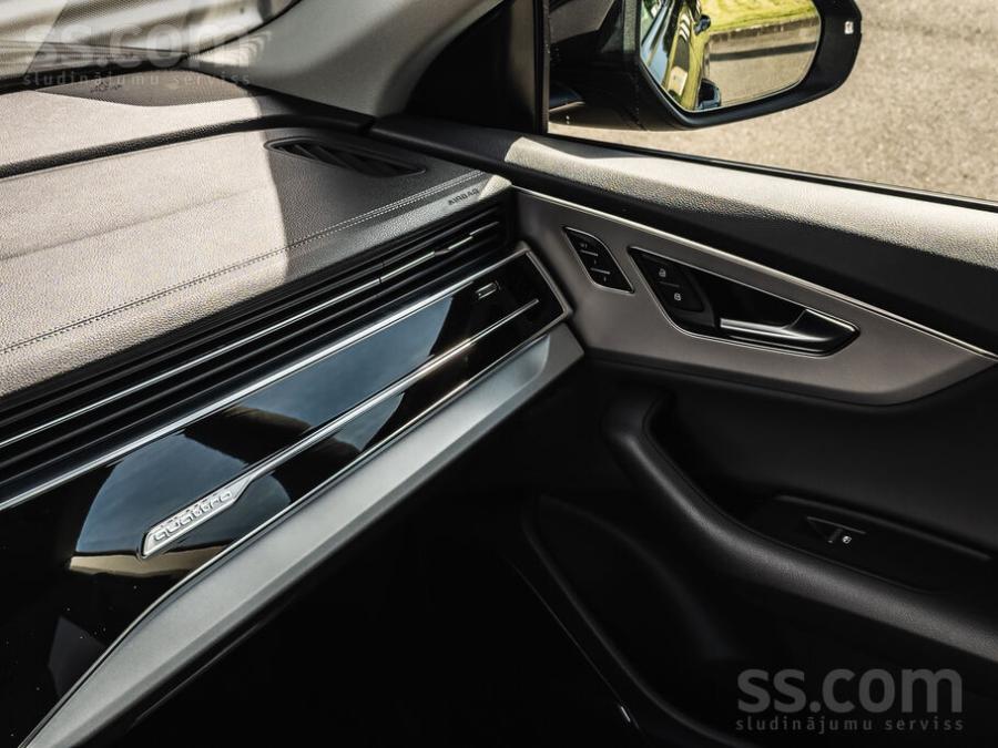 Black Audi Q8 2023 in Riga, with an engine capacity of 3.00 L and mileage of 70 thousand km for 54900 €, photo 23 on AUTOMOTO.COM.LV